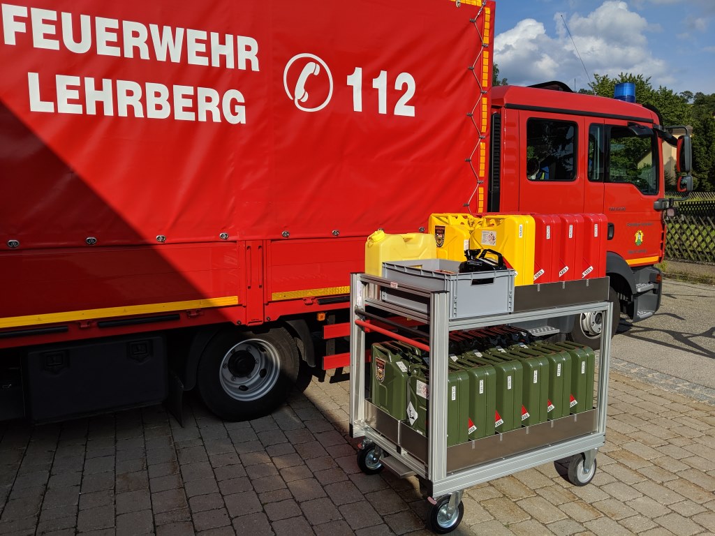 Neuer Rollcontainer Treibstoff – Freiwillige Feuerwehr Lehrberg